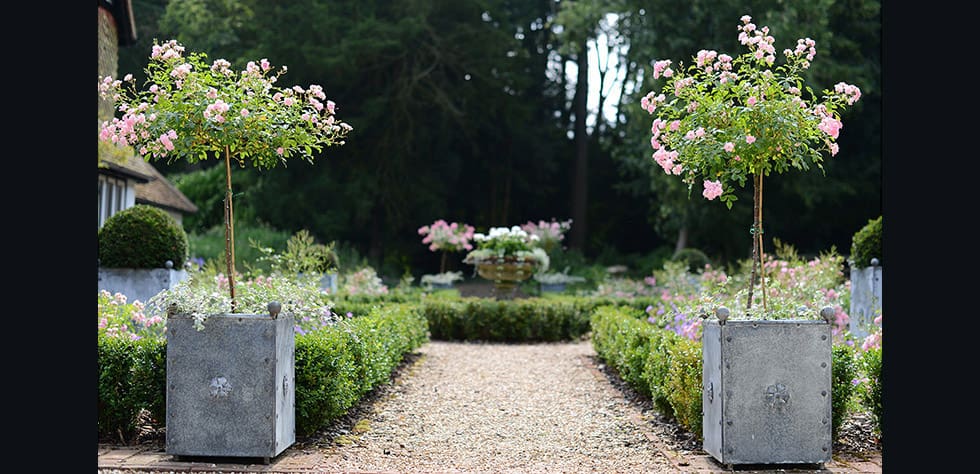 Arthur Jack - Georgian-style steel garden planters hand made in England